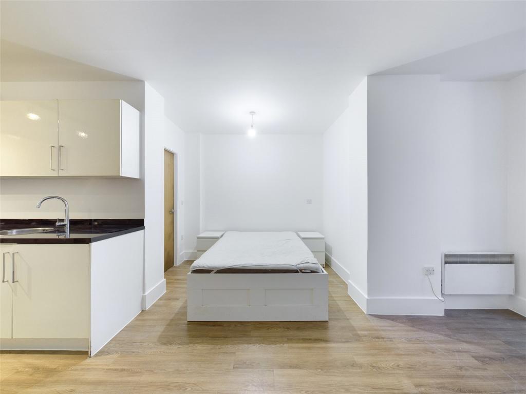 Studio apartment for sale in Town Hall, Bexley Square, Salford, Greater ...