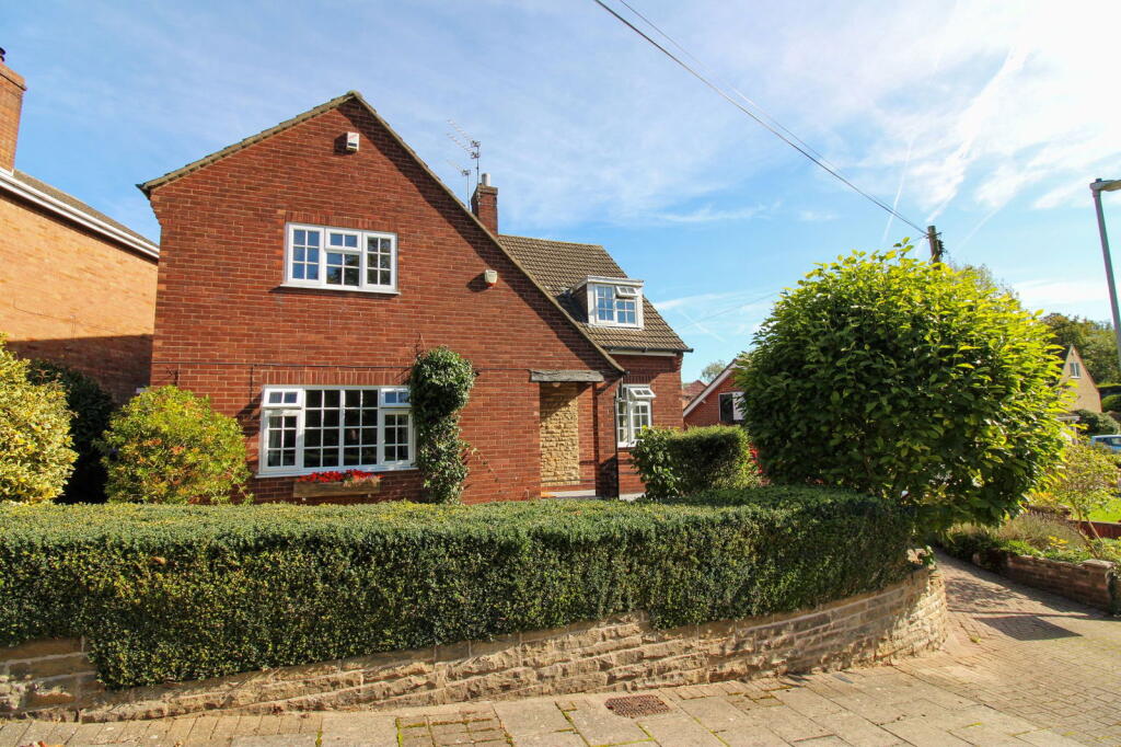 3 bedroom detached house for sale in The Avenue, Gainsborough, DN21 1EH ...