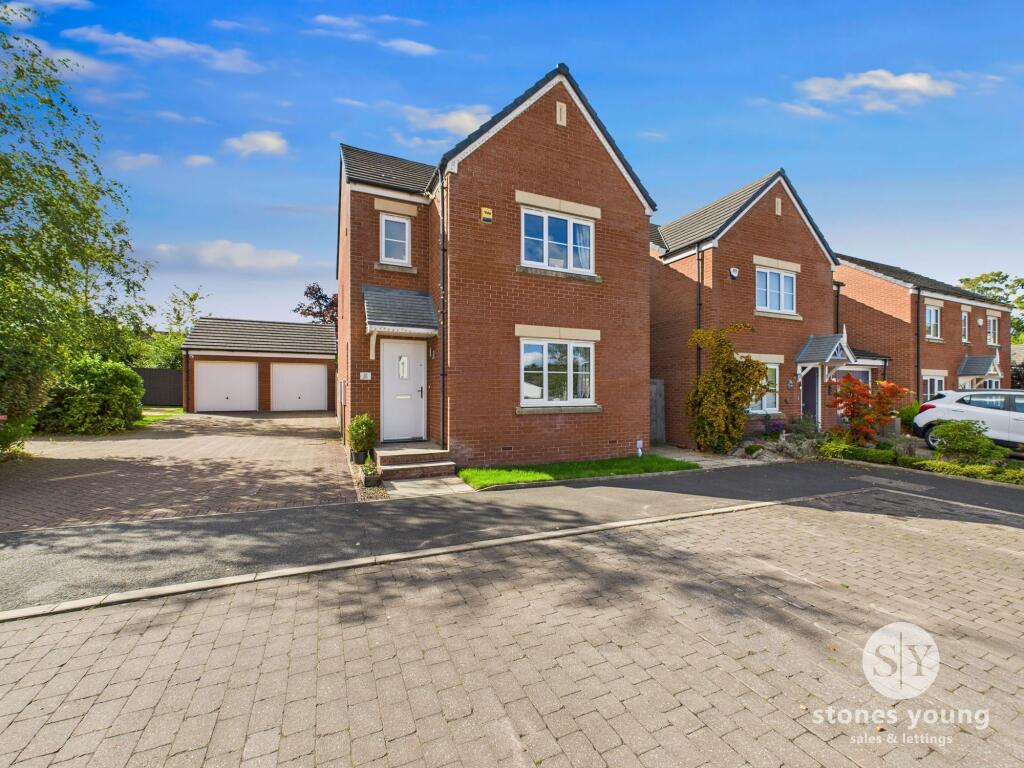 3 bedroom detached house for sale in Brookview Close, Blackburn, BB1