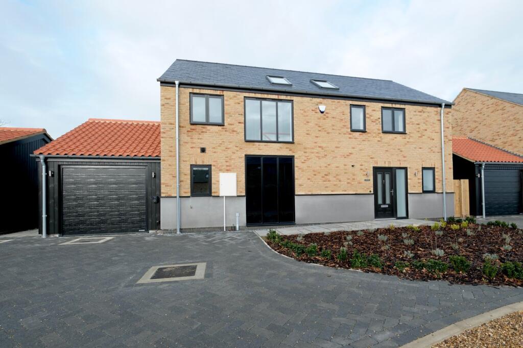 4 bedroom detached house for sale in Manor Farm, Wennington, Huntingdon ...