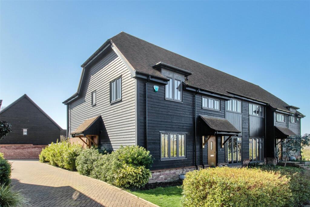4 bedroom semi-detached house for sale in Fullers Way, Biddenden ...