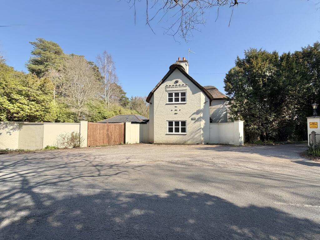 3 bedroom detached house for sale in Ringwood Lodge, North Ripley ...
