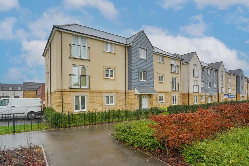 2 bedroom flat for sale in Mossie Walk, Witney, OX29
