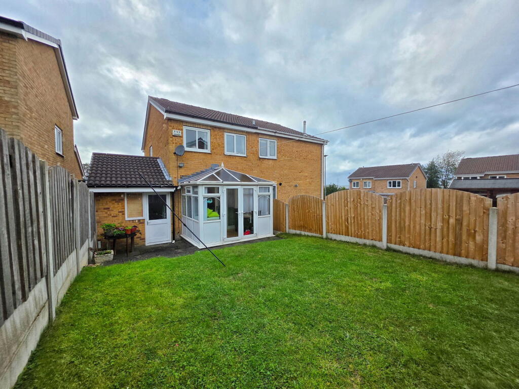 3 bedroom semi-detached house for sale in Redcliffe Close, Barnsley ...
