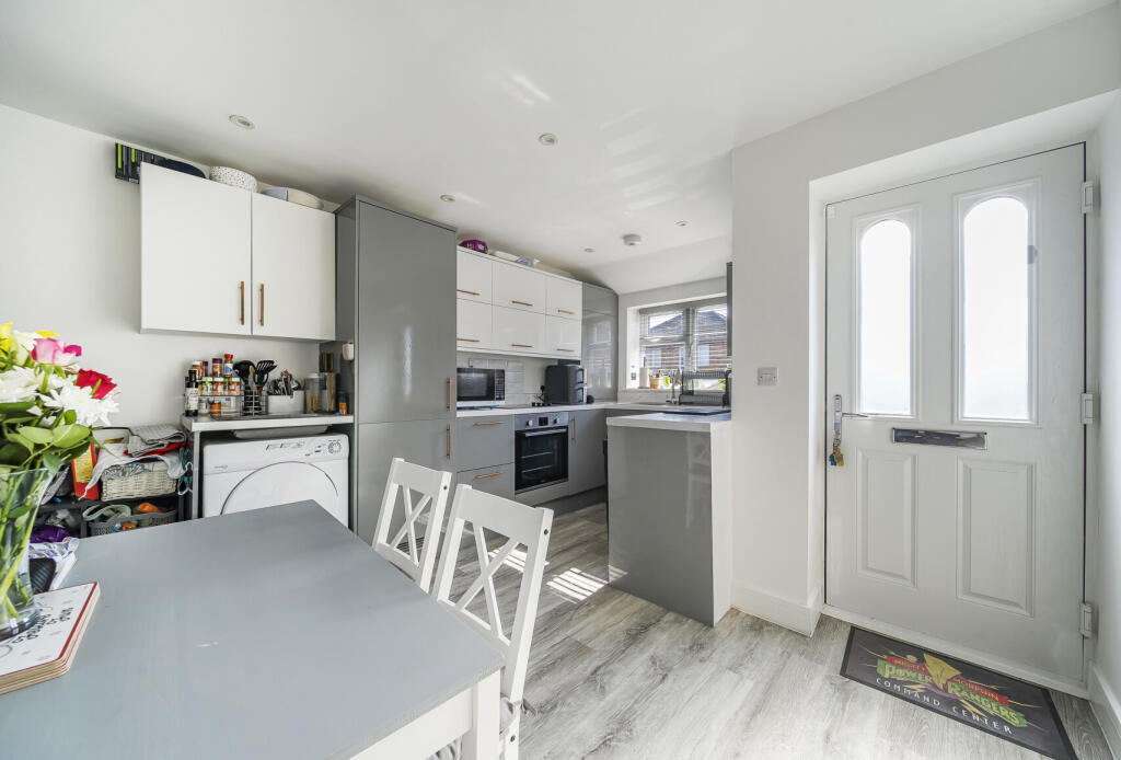 3 bedroom end of terrace house for sale in Holmewood Road, Tunbridge ...