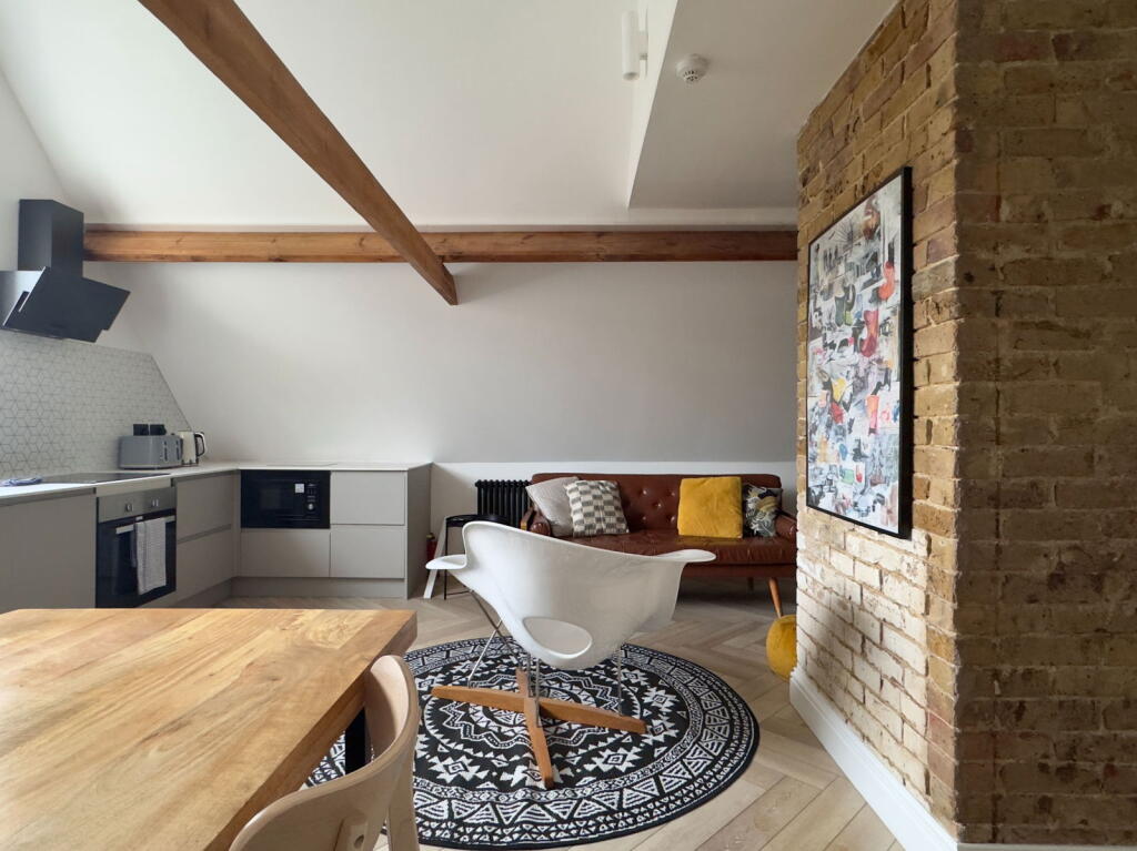 3 bedroom apartment for sale in Truro Road, Ramsgate, CT11