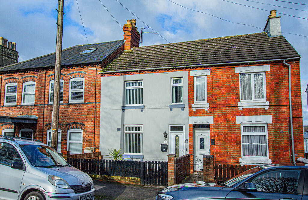 2 bedroom terraced house for sale in Finedon Road, Irthlingborough, NN9