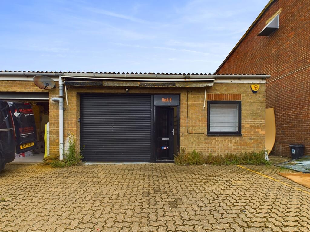 Light industrial facility to lease in Unit 8, Crown Buildings, 33 ...