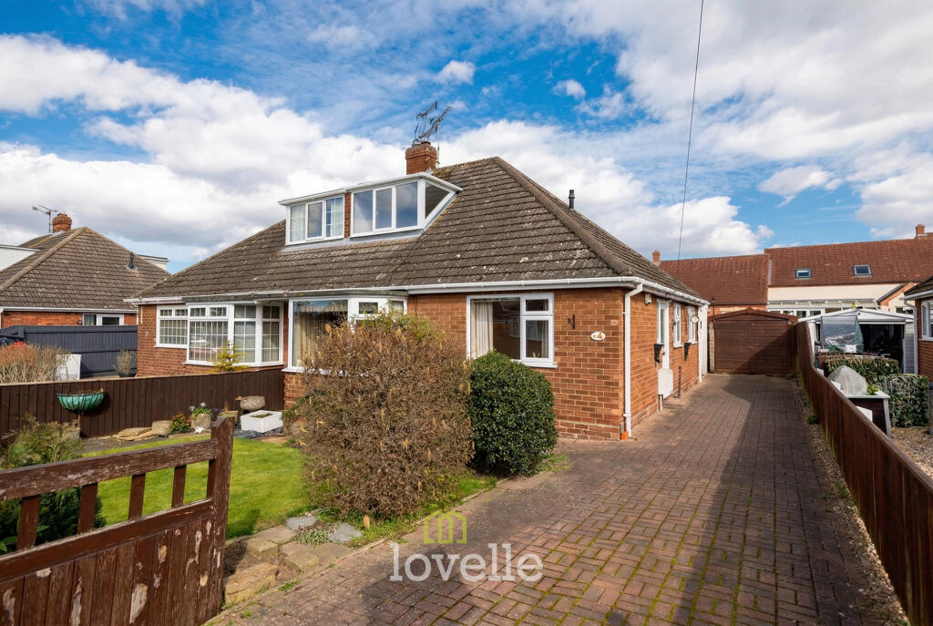 3 bedroom semi-detached bungalow for sale in Earl Avenue, New Waltham, DN36