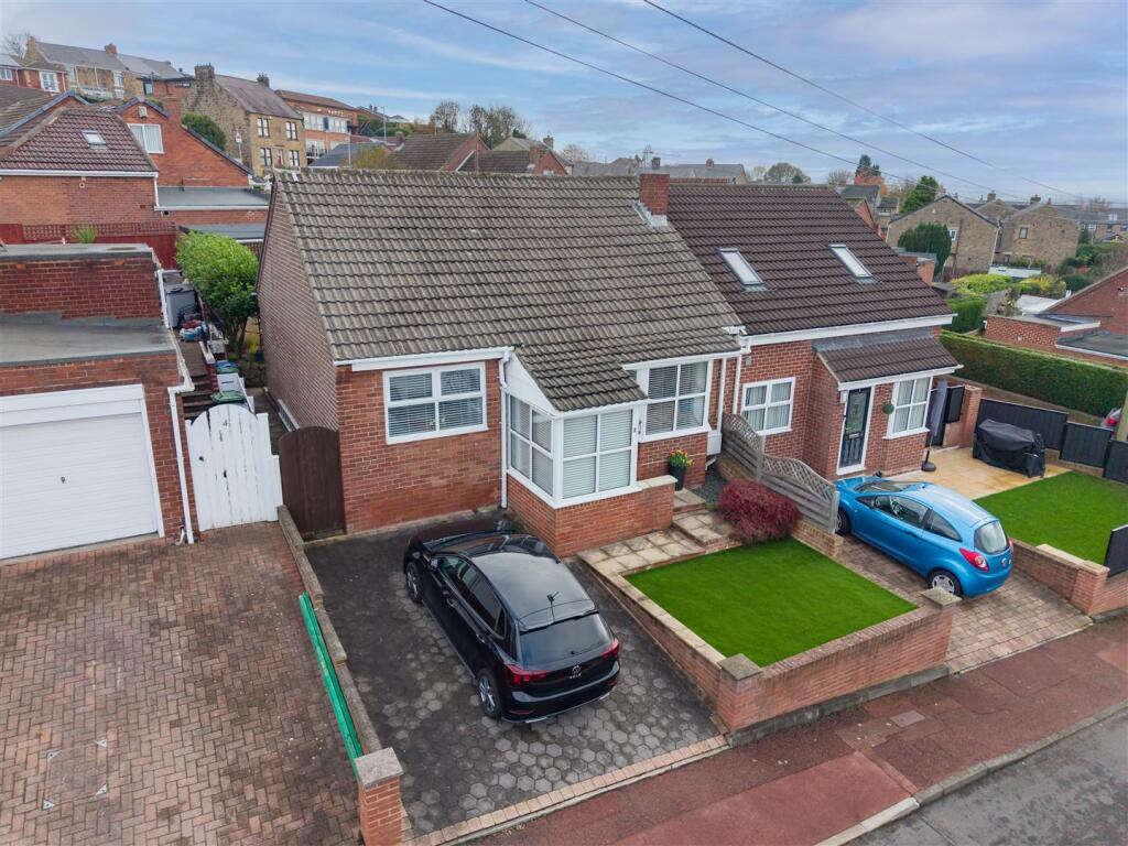 2 bedroom semi-detached bungalow for sale in Hilldyke, Gateshead, NE9 ...