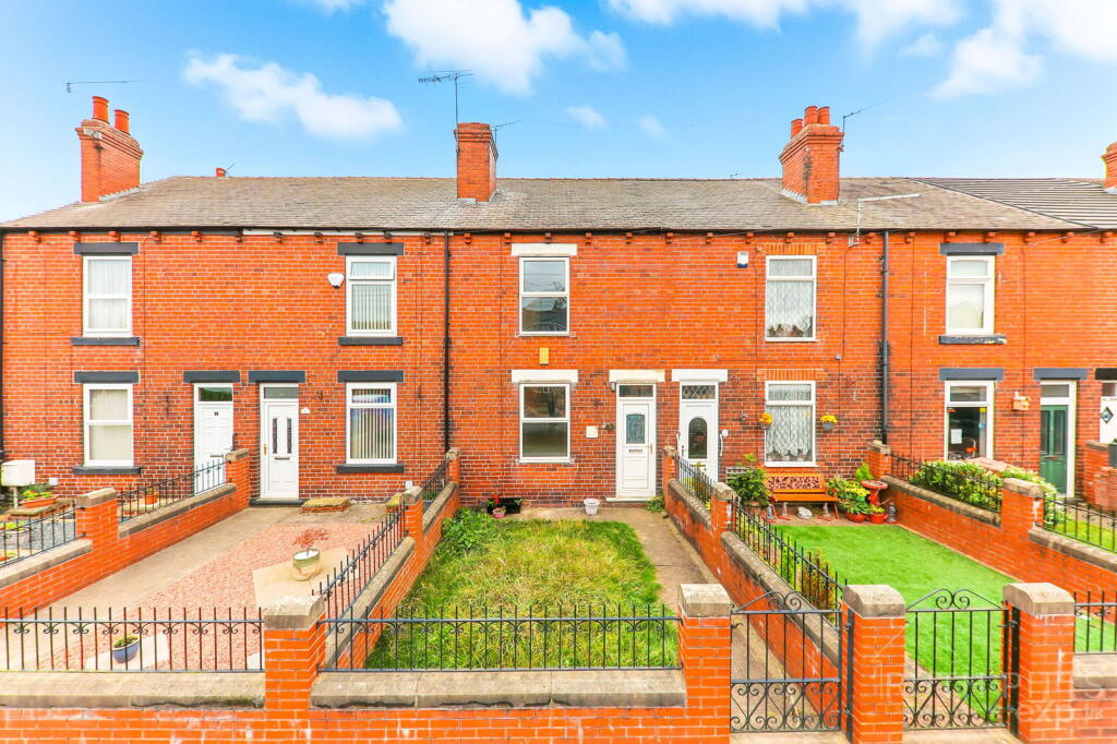 2 bedroom terraced house for sale in Westcroft Road, Hemsworth, WF9
