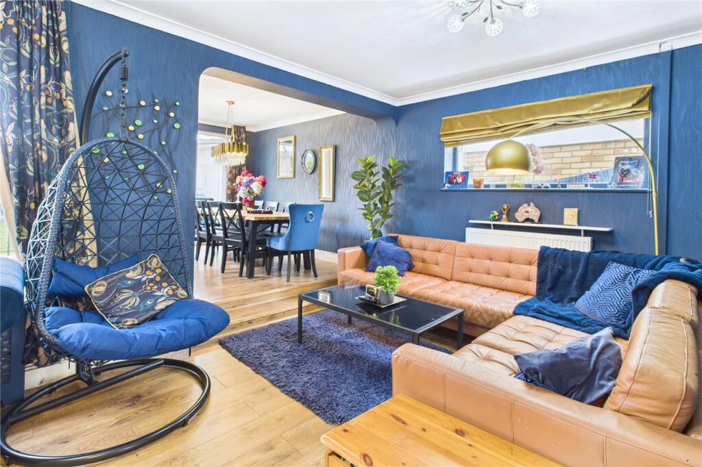 4 bedroom semi-detached house for sale in St. James Close, Upper ...