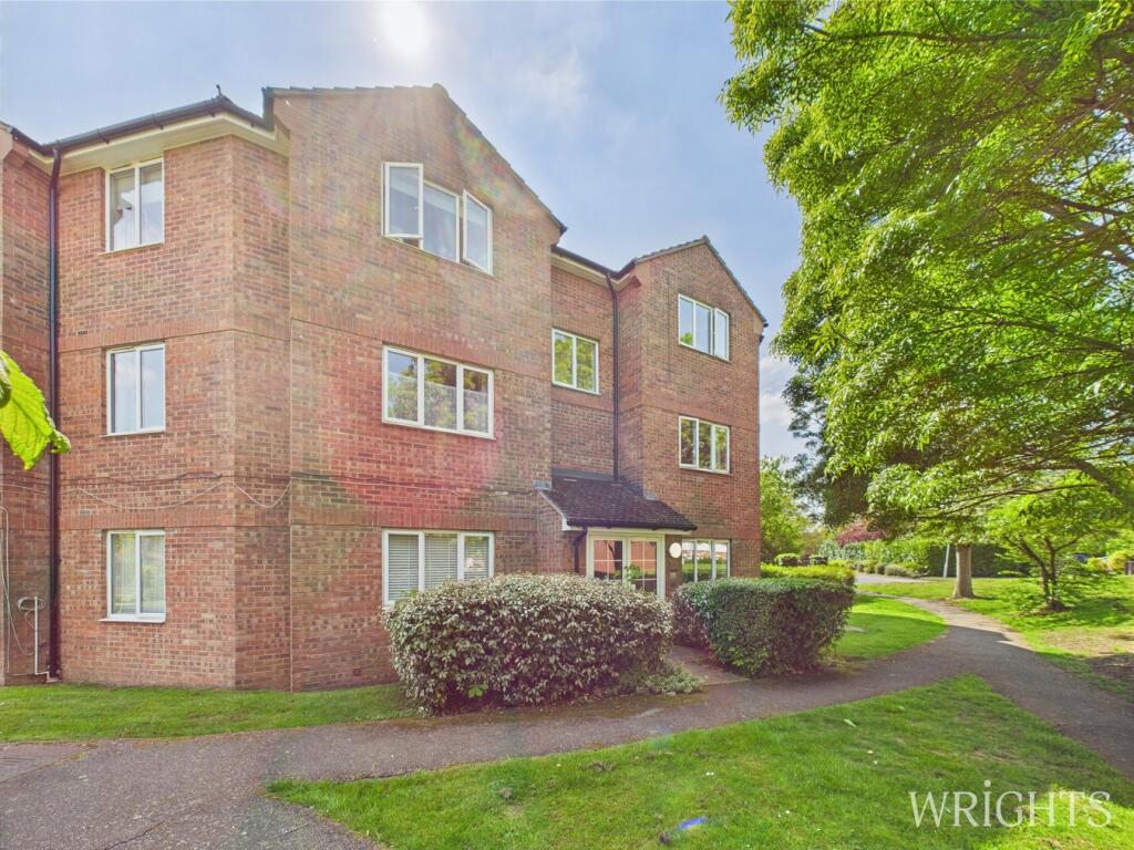 2 bedroom apartment for sale in Heathcroft, Welwyn Garden City, AL7