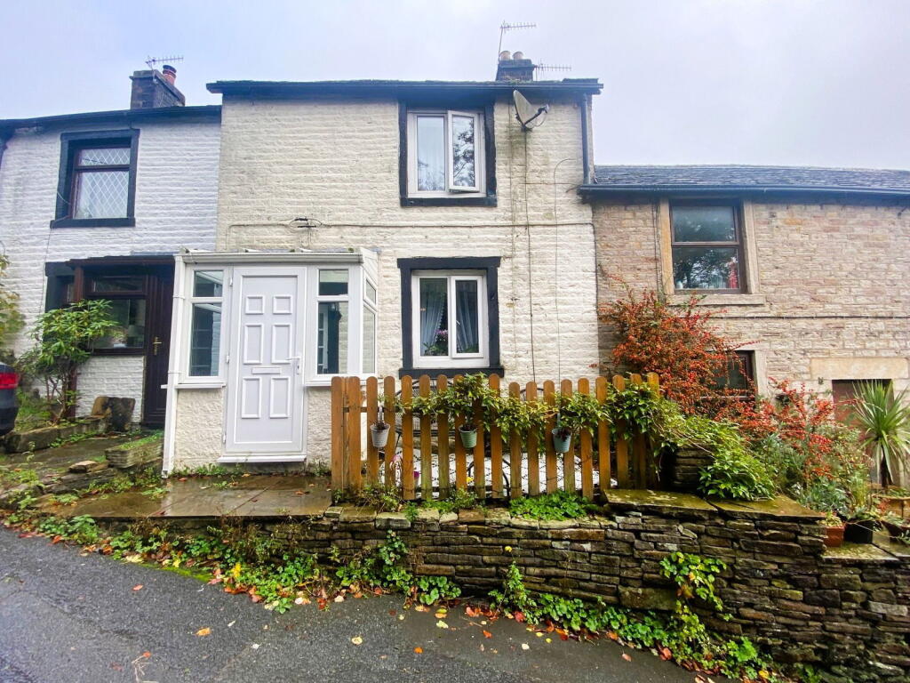 2 bedroom cottage for sale in 26 Woodbrook Road, Springhead, Oldham ...