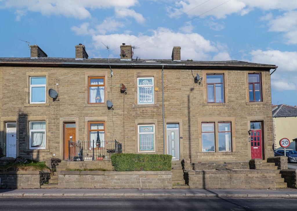 3 bedroom terraced house for sale in Blackburn Road, Rising Bridge, BB5
