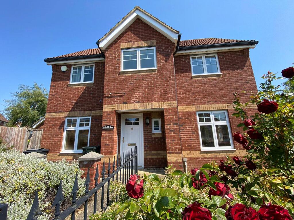 3 bedroom detached house for rent in Emperor Way, Kingsnorth, Ashford ...