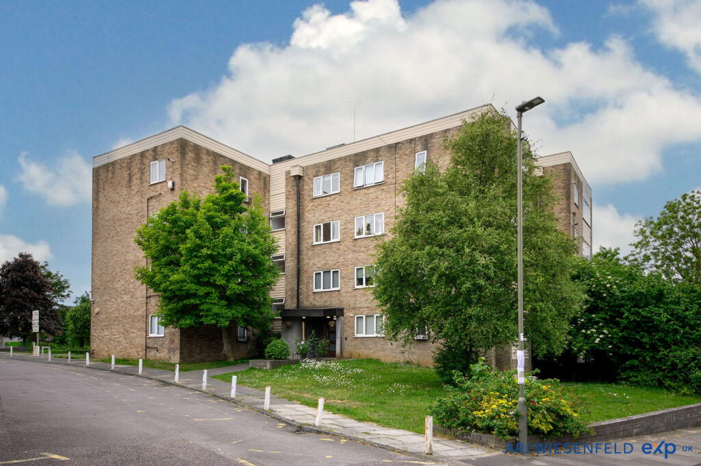 2 bedroom flat for sale in Bridge Lane, London, NW11 9LL, NW11