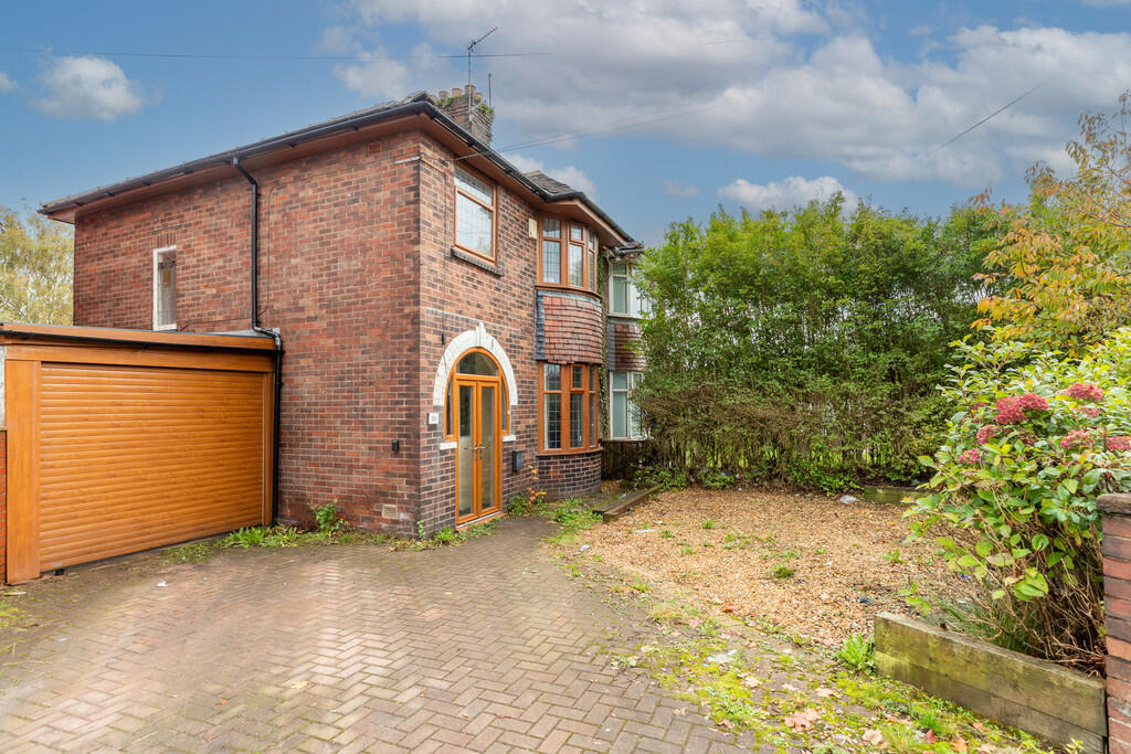 3 bedroom semi-detached house for sale in Kingsway, Rochdale, OL16 4AB ...