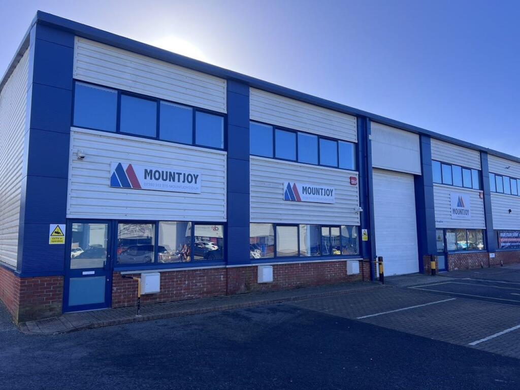 Warehouse to lease in Unit C1 Mountbatten Business Park, Jackson Close ...