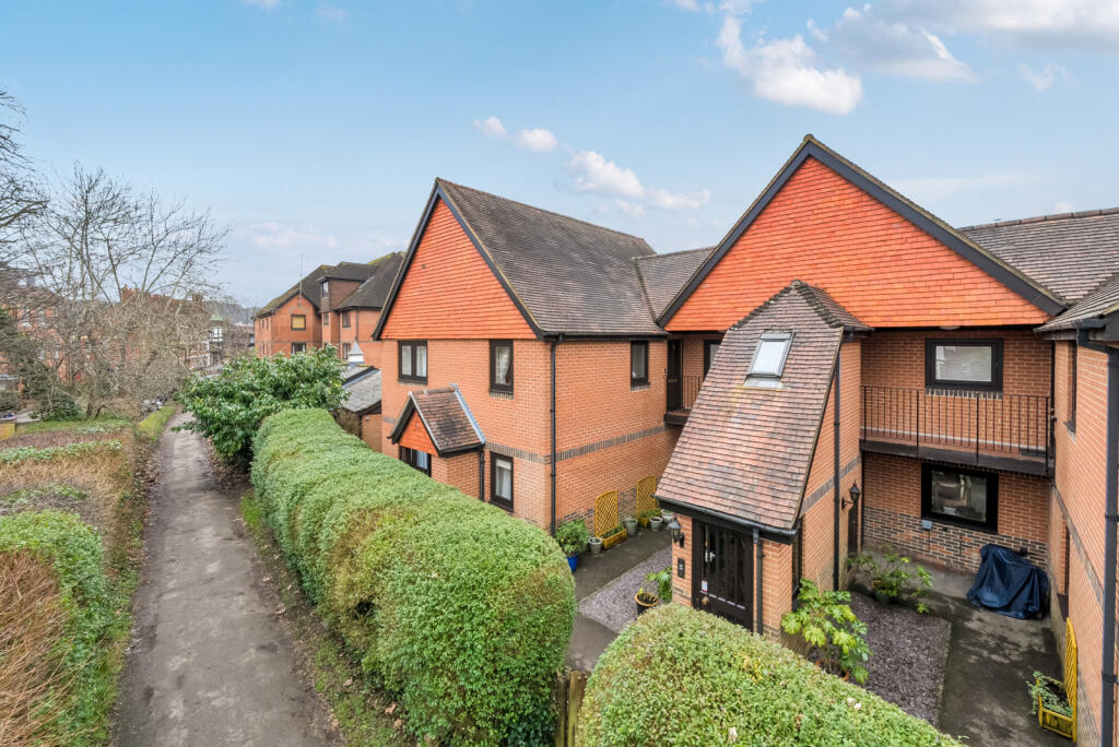 2 bedroom apartment for sale in Victoria Court, Henley-on-Thames ...
