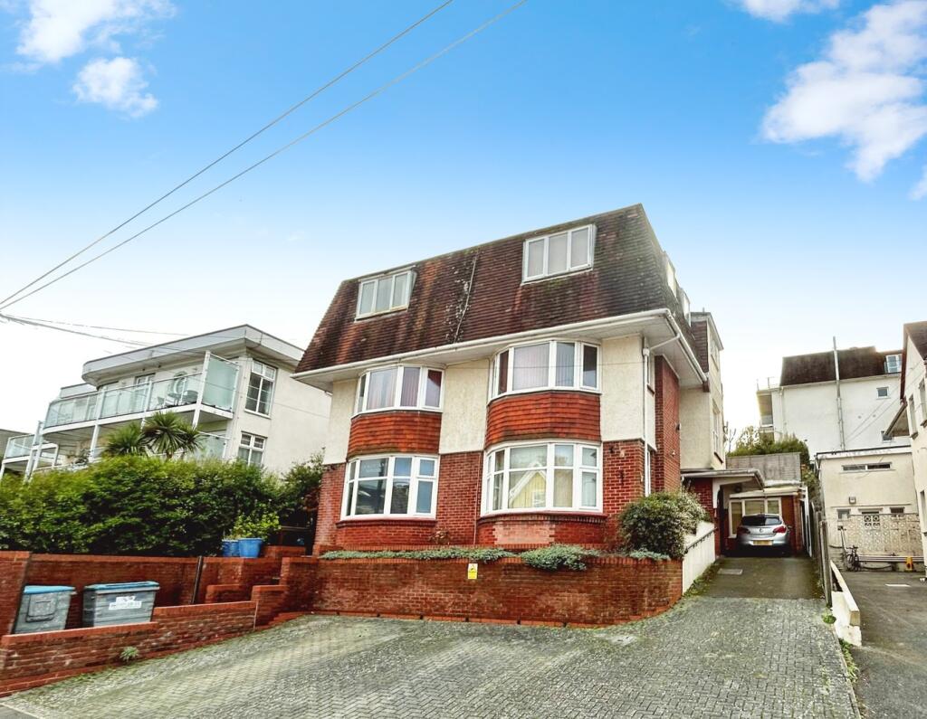 12 bedroom detached house for sale in Studland Road, ALUM CHINE, BH4