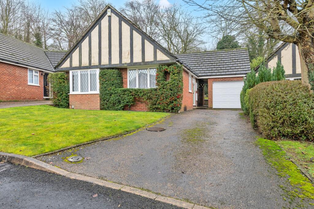 3 bedroom detached bungalow for sale in Saffron Street, Royston, SG8