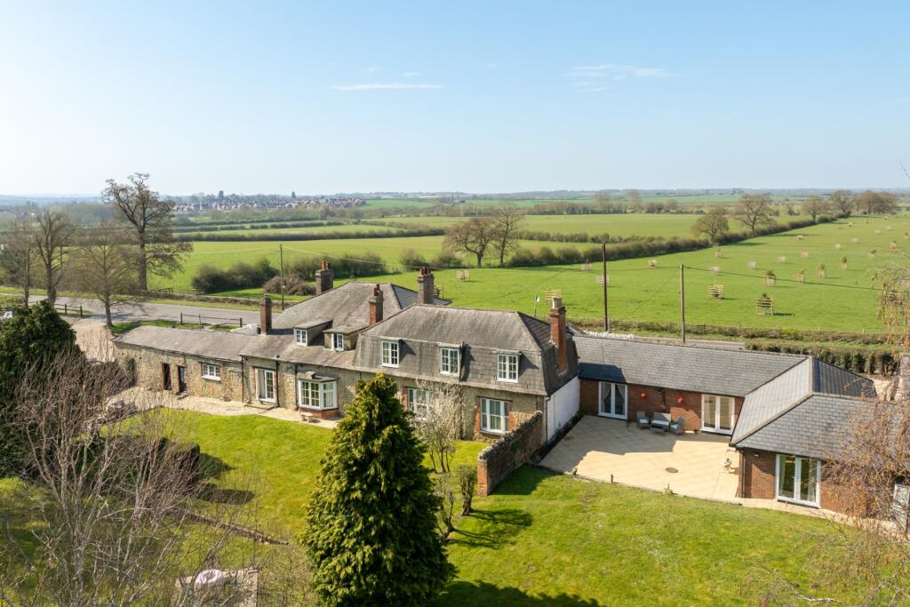 8 bedroom detached house for sale in Long Crendon Road, Thame ...