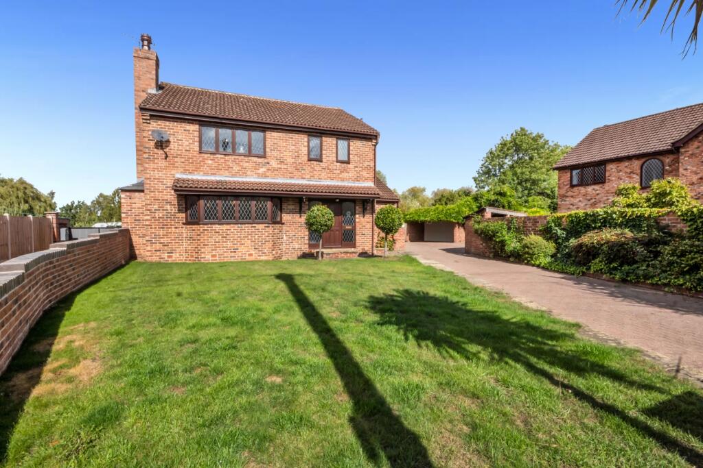 4 bedroom detached house for sale in Station Road, Methley, Leeds, West ...