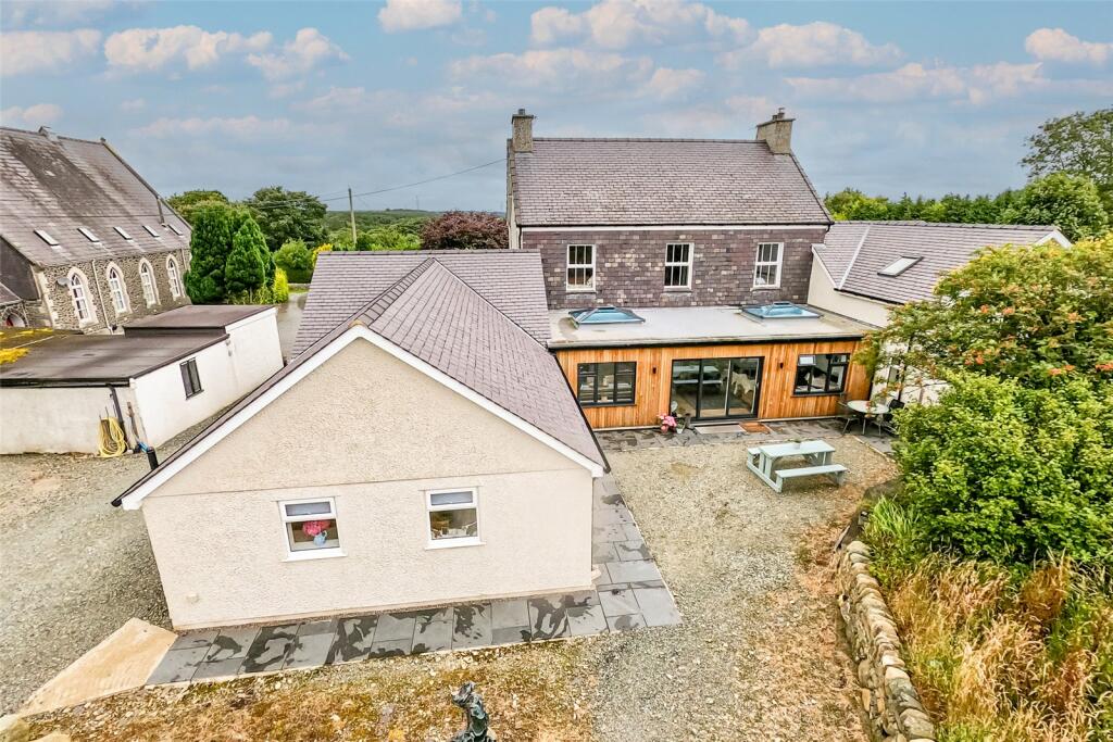 7 bedroom detached house for sale in Pentir, Bangor, Gwynedd, LL57