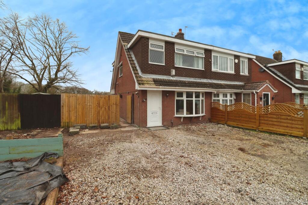 3 bedroom semi-detached house for sale in Colmore Avenue, Spital, CH63