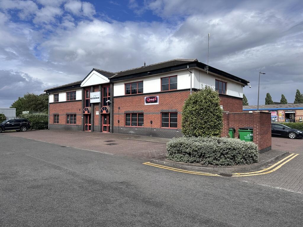 Office to lease in Duke House, Queensway Court Business Park, Arkwright ...