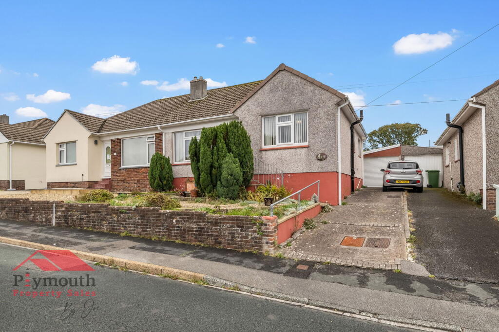 2 bedroom semi-detached bungalow for sale in Kingswear Crescent ...
