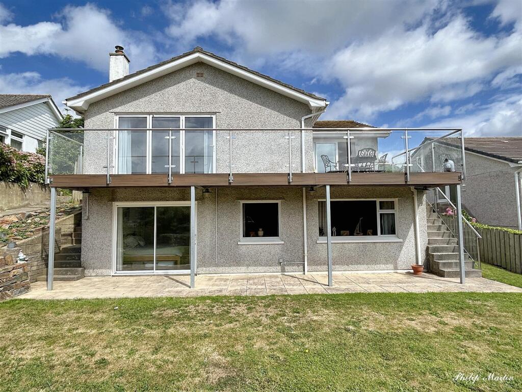 4 bedroom detached house for sale in Gorran Haven, PL26