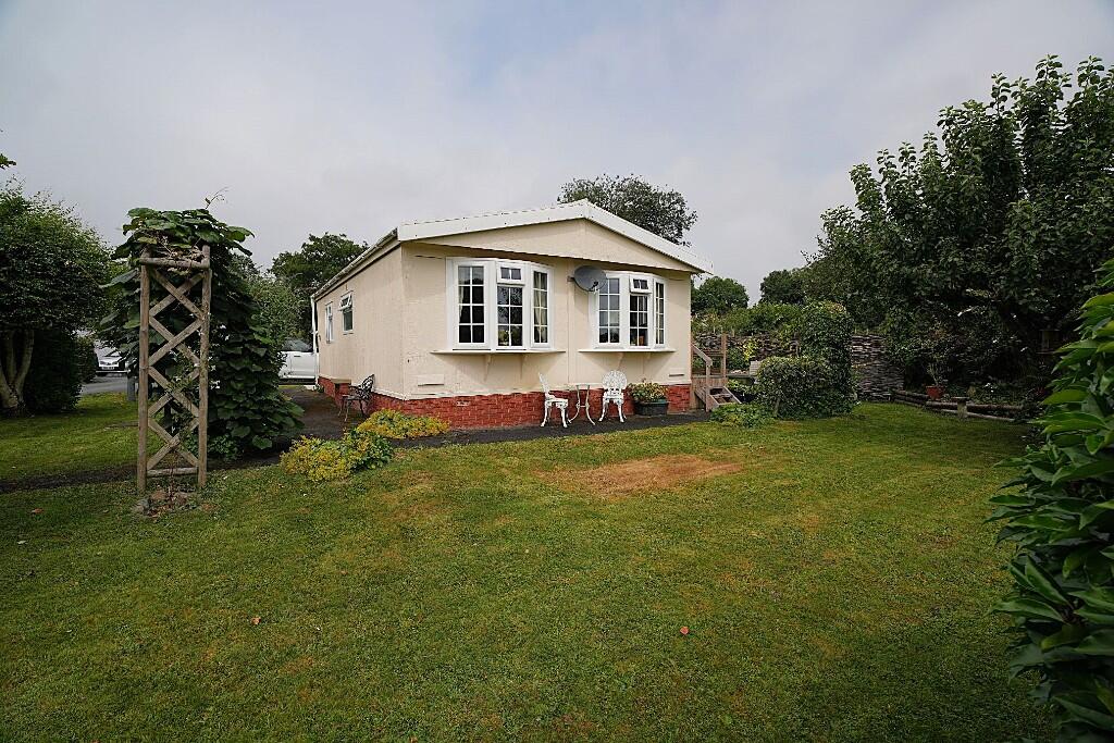 2 bedroom park home for sale in Birchway, Builth Wells, Powys, Mid ...