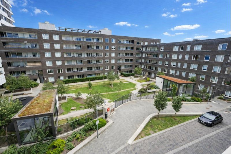 1 bedroom flat for sale in Beck Square, Leyton, E10