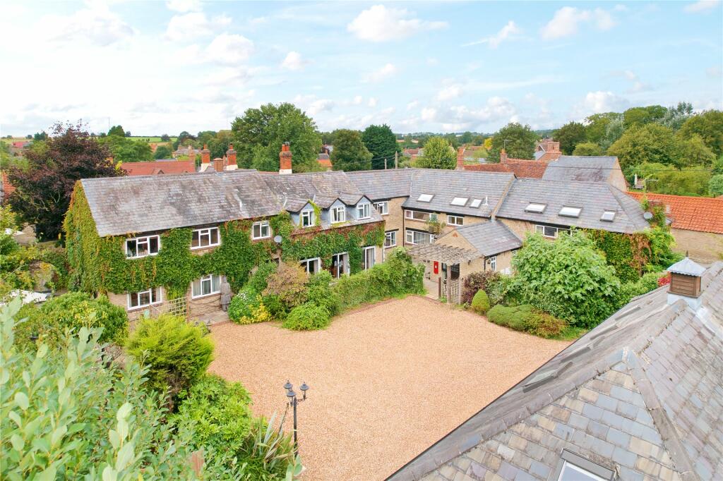 7 bedroom barn conversion for sale in High Street, Lavendon, Olney ...