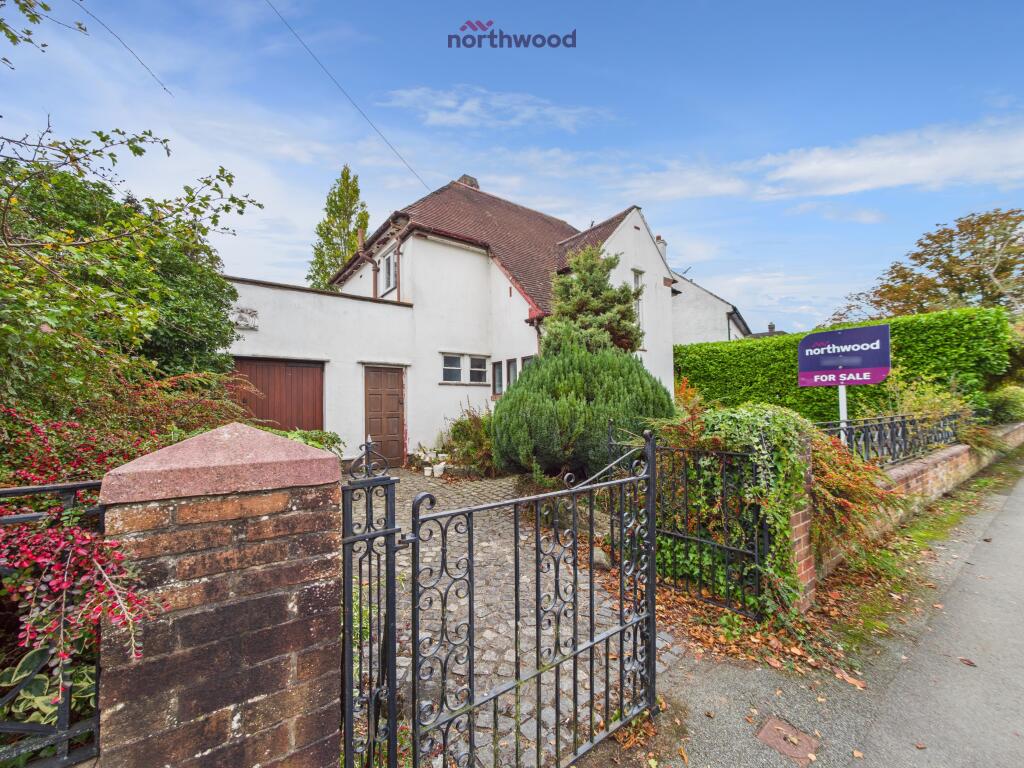 3 bedroom detached house for sale in Acton Gate, Wrexham, LL11