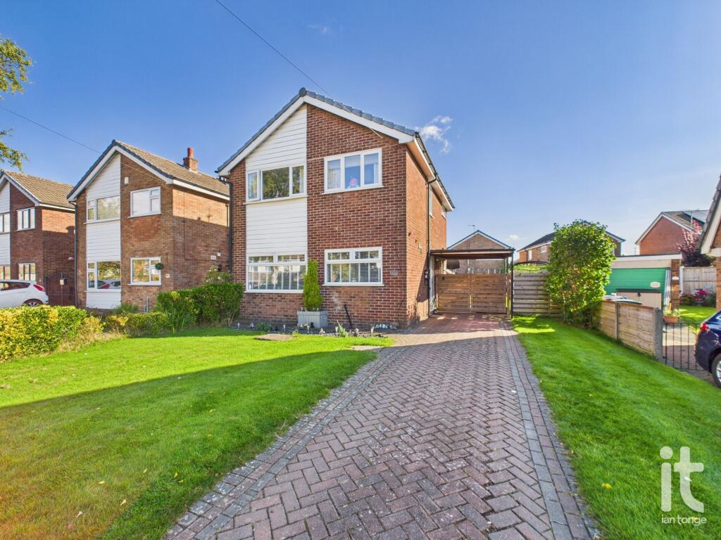 3 bedroom detached house for sale in Highfield Road, Hazel Grove ...