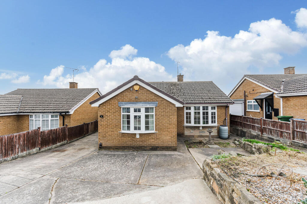 2 bedroom detached bungalow for sale in Derwent Avenue, Mansfield, NG18