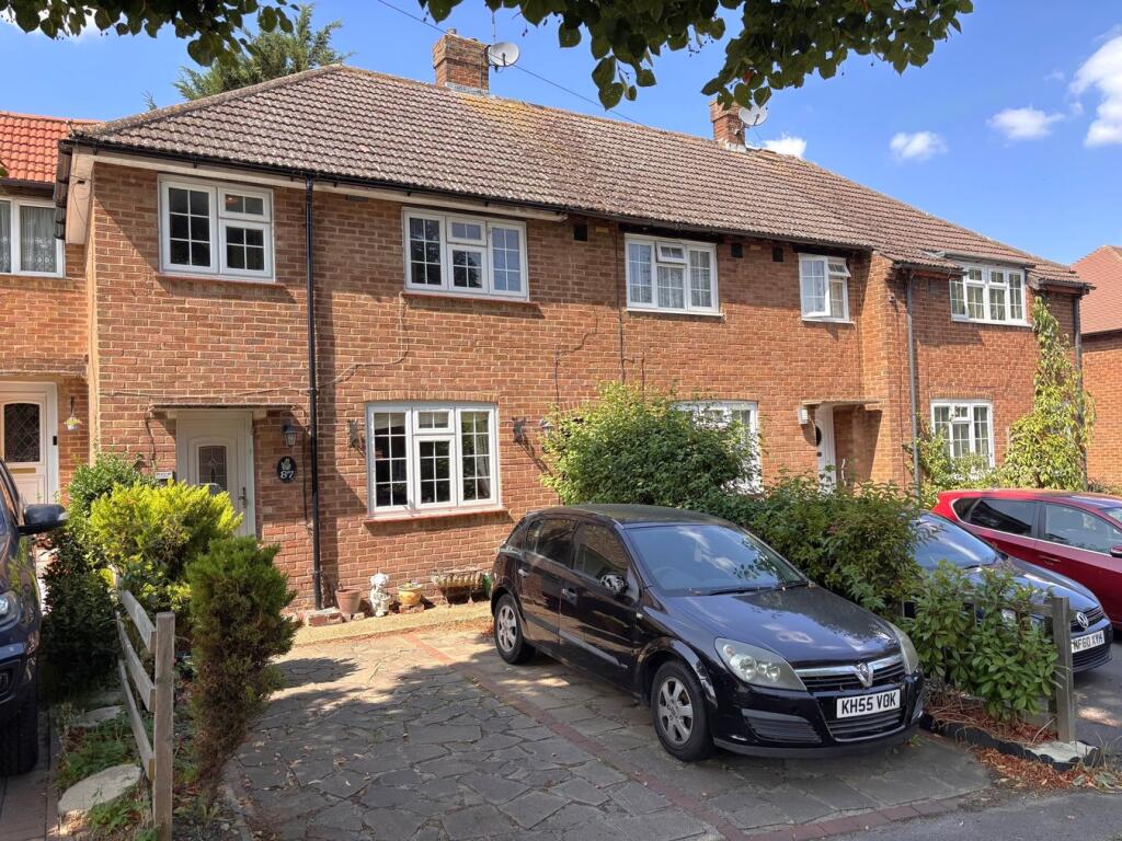 3 bedroom end of terrace house for sale in Hall Mead, Letchworth Garden ...
