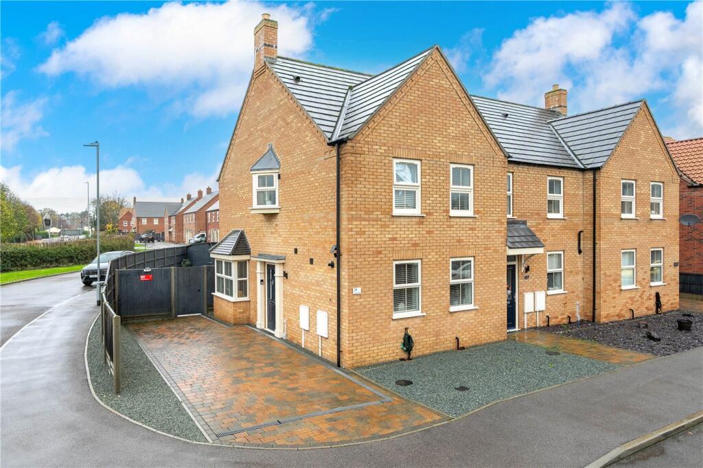 2 bedroom semi-detached house for sale in Dickinson Road, Heckington ...