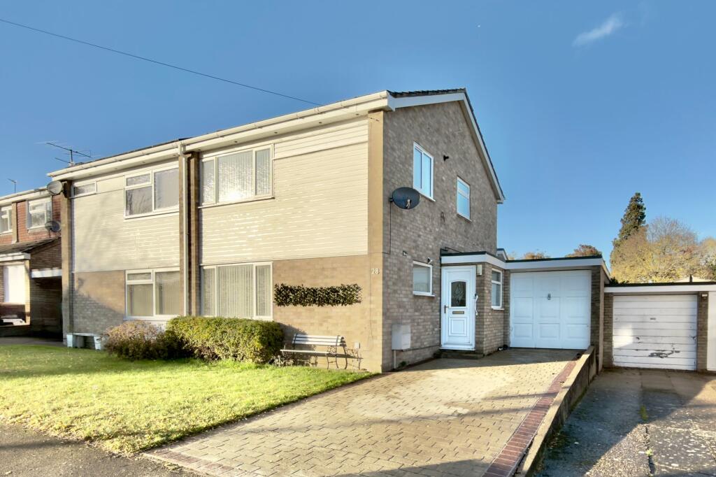 4 bedroom semi-detached house for sale in Drake Road, Eaton Socon, PE19