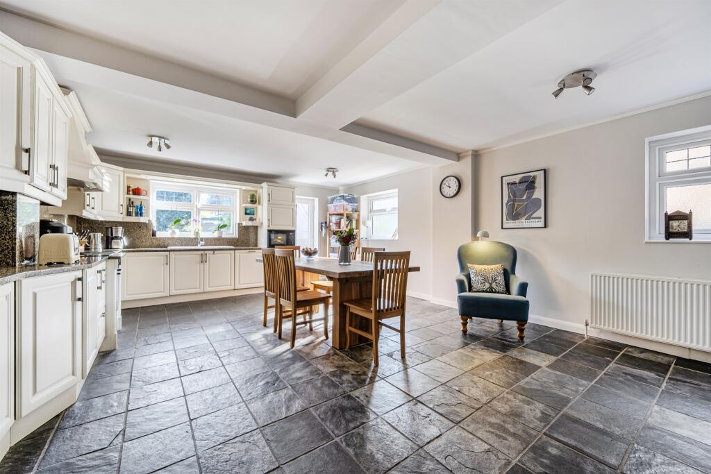 4 bedroom semi-detached house for sale in Old Park Road South, Enfield, EN2
