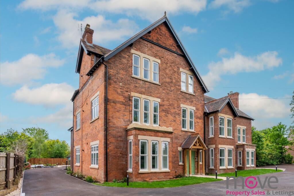 2 bedroom apartment for sale in Station Road, Churchdown, GL3