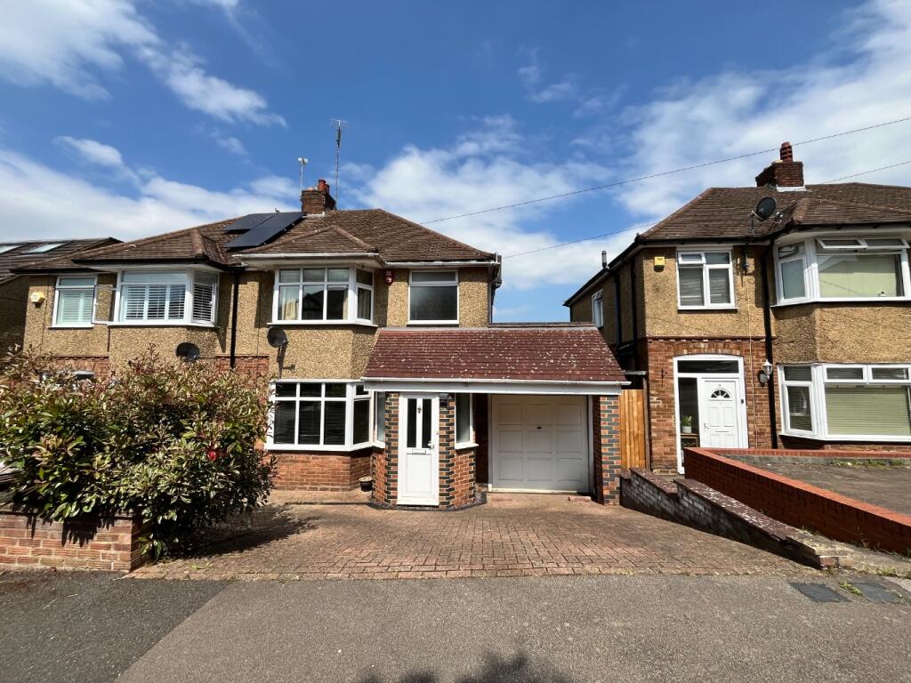 3 bedroom semi-detached house for sale in Walcot Avenue, Luton ...
