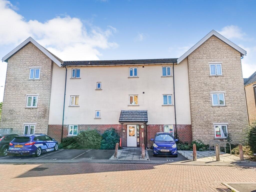 1 bedroom apartment for sale in Mantle Close, Clevedon, Avon, BS21