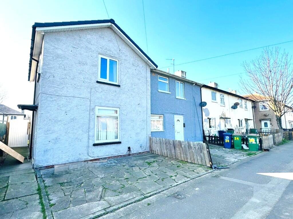 2 bedroom end of terrace house for sale in Britannia Place, Redcar ...