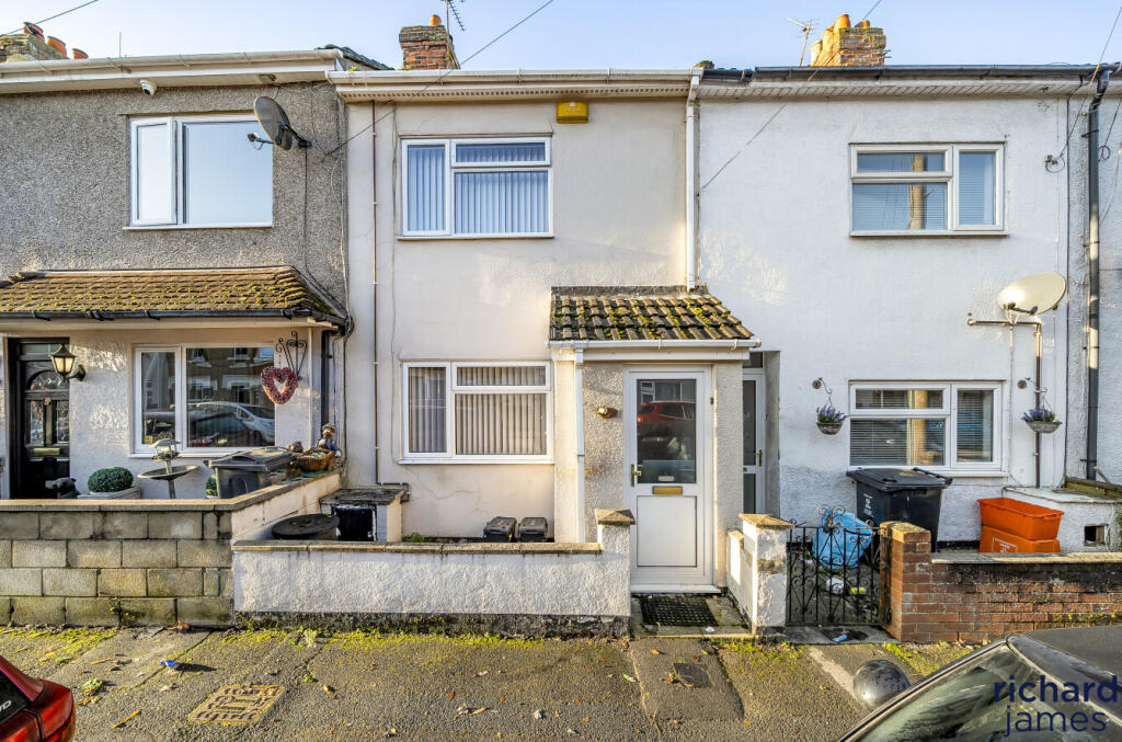 2 bedroom terraced house for sale in Deburgh Street, Rodbourne, Swindon ...