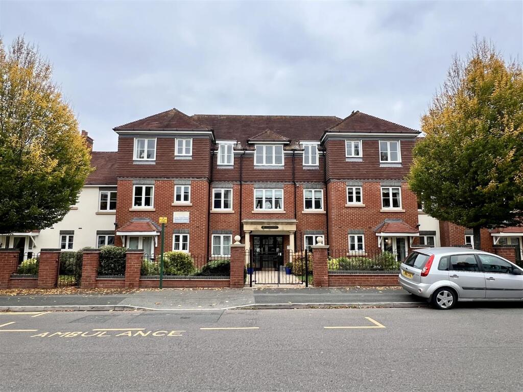 2 bedroom retirement property for sale in Union Road, Shirley, Solihull ...