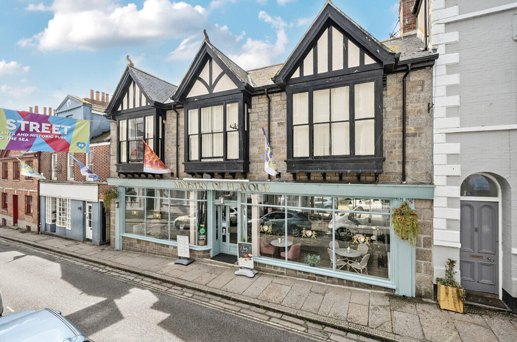 Commercial Property For Sale In Chapel Street Penzance Cornwall TR18 Commercial Property For Sale In Chapel Street Penzance Cornwall TR18